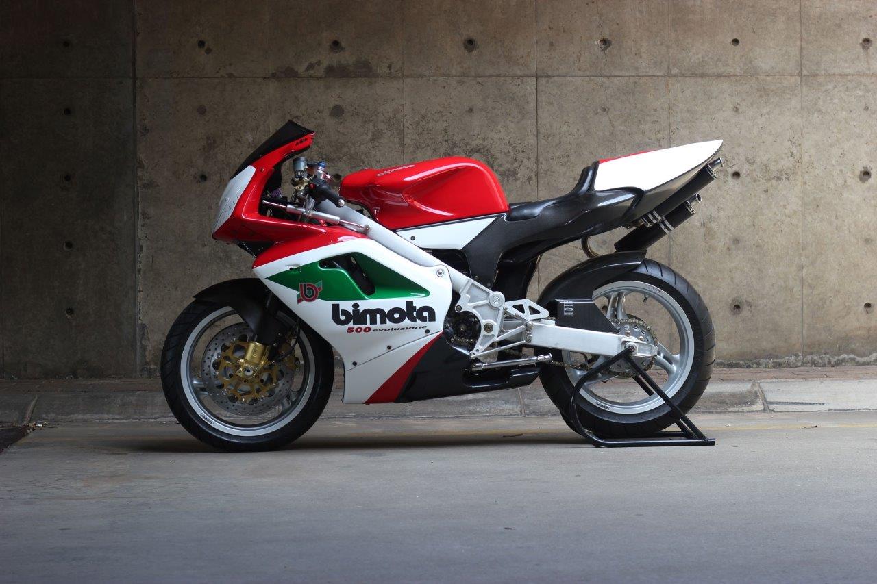 Vyrus: uma das motocicletas esportivas mais exclusivas e tecnológicas ...